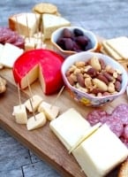 How to Make at Gourmet Cheese Platter at ALDI - Popsicle Blog