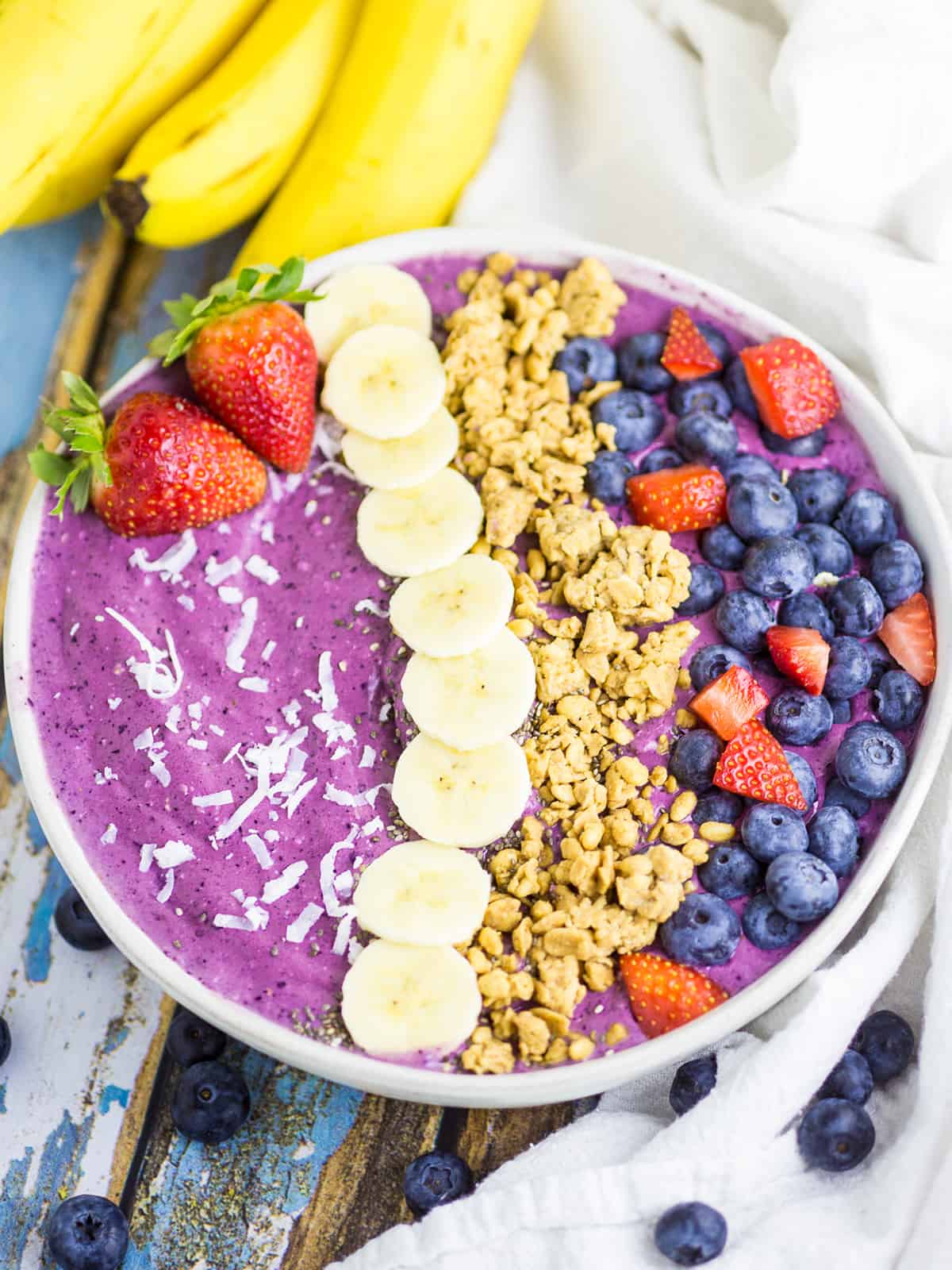 Easy Blueberry Muffin Smoothie Bowl Recipe - Popsicle Blog
