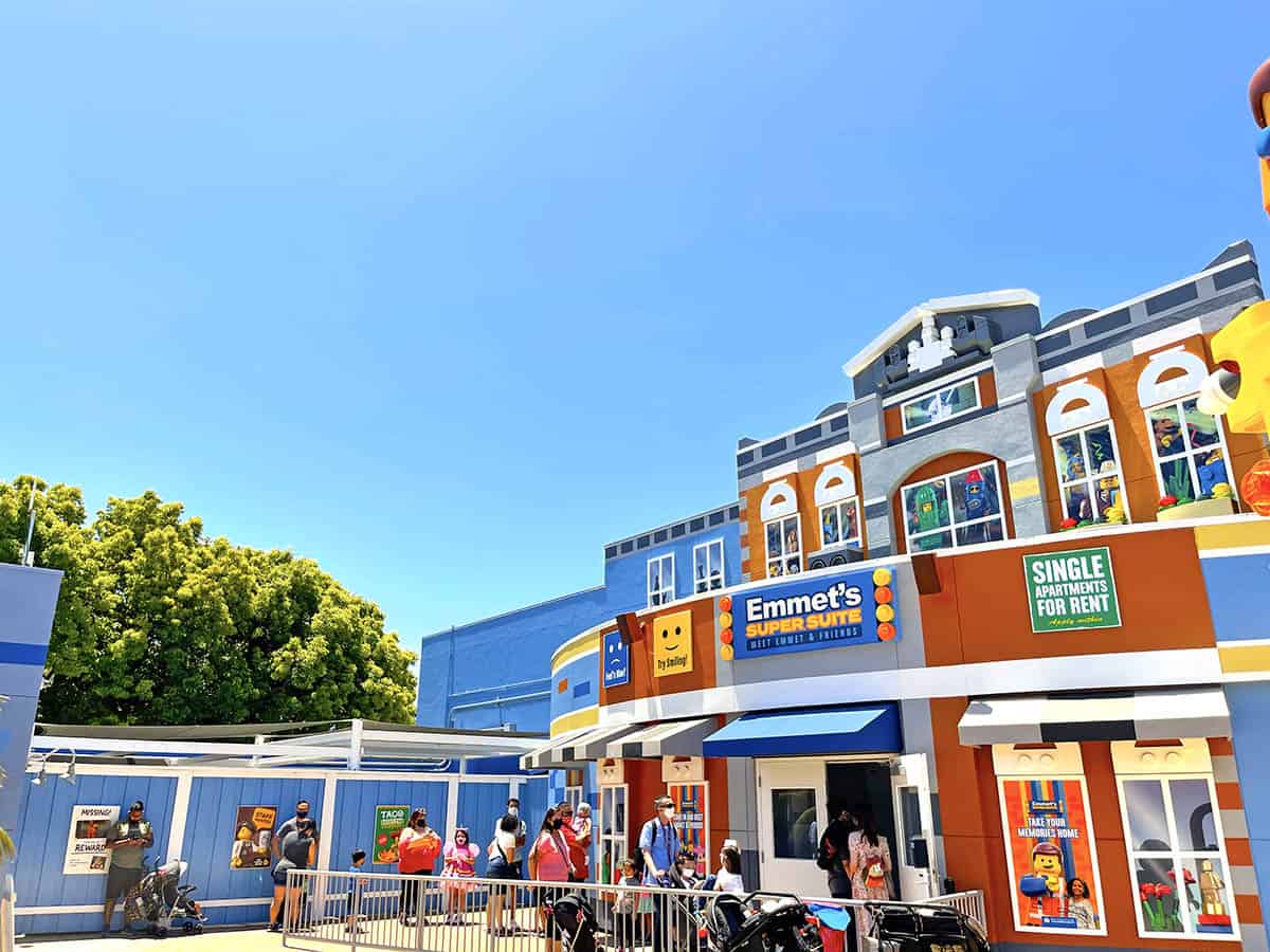 Guide to THE LEGO MOVIE World at Legoland - Popsicle Blog