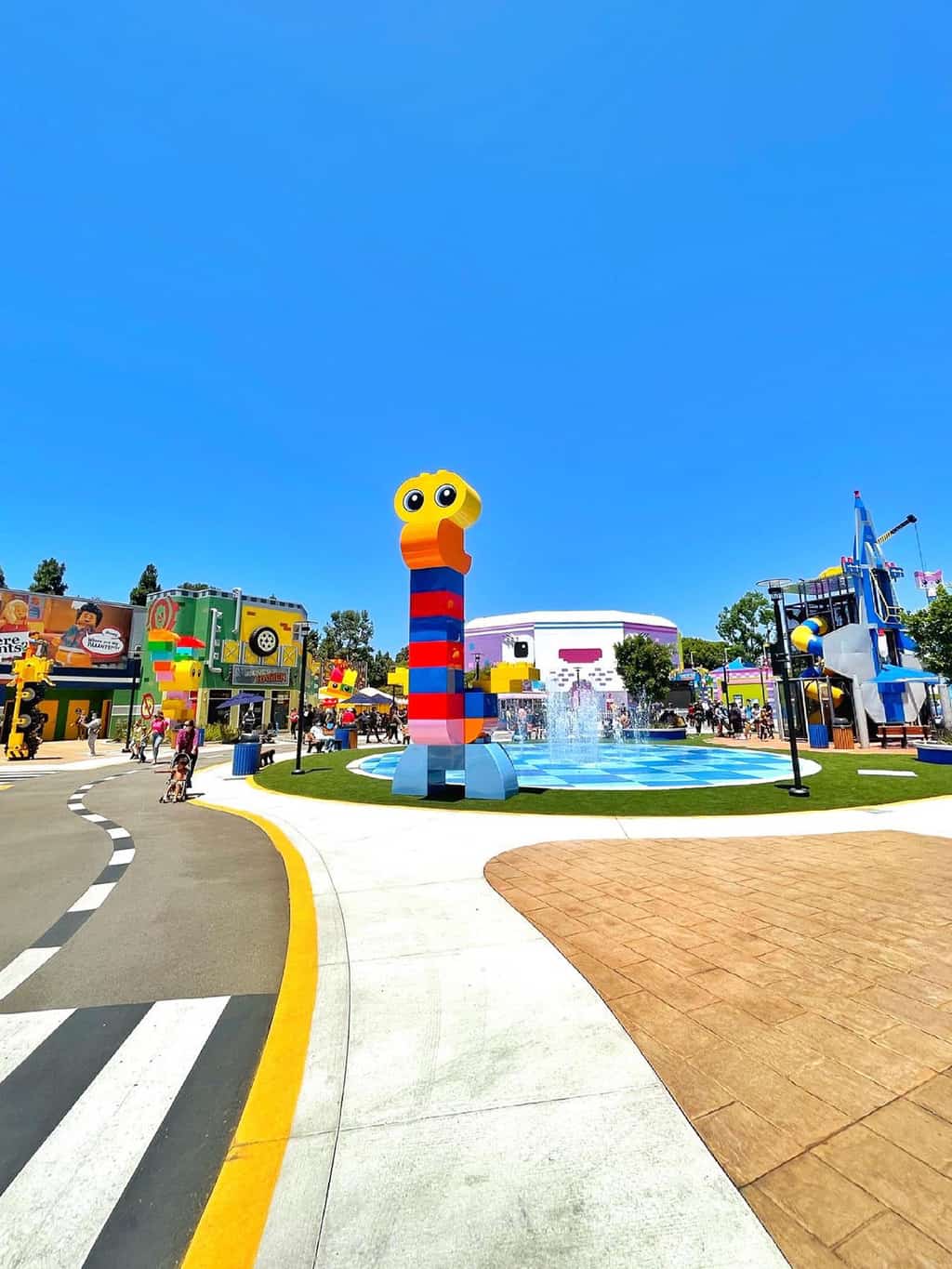 Guide to THE LEGO MOVIE World at Legoland - Popsicle Blog