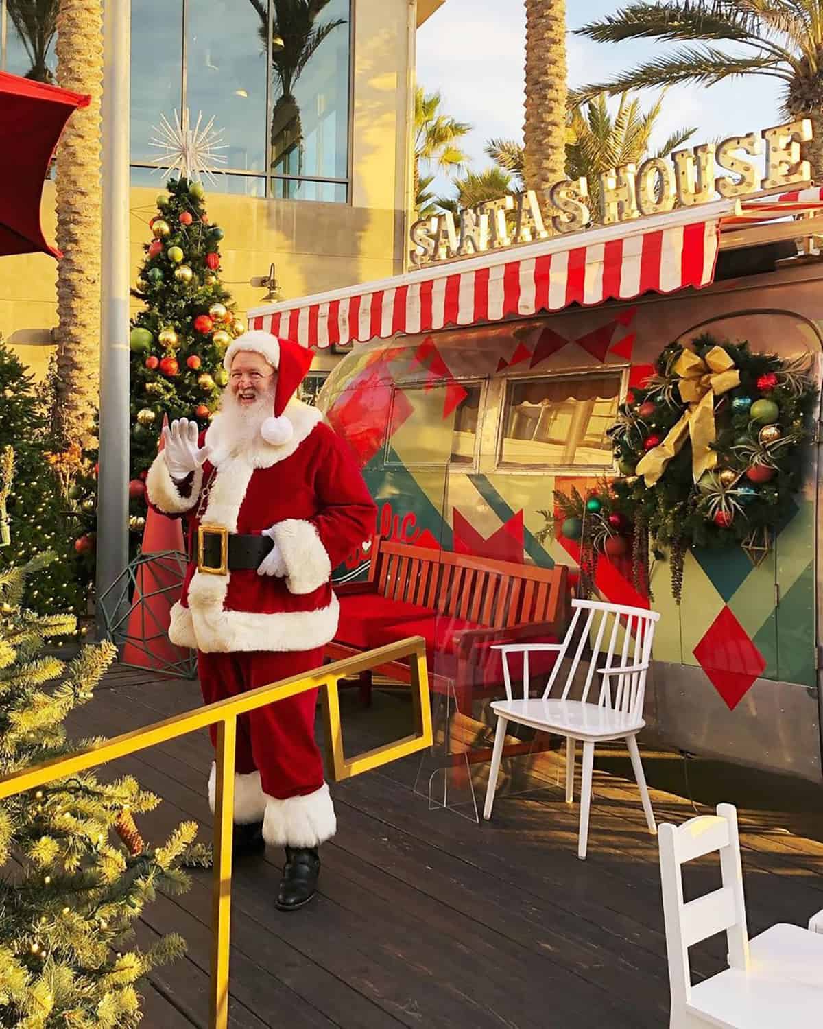 Where to Take Photos with Santa in Orange County, CA (2024) - Popsicle Blog