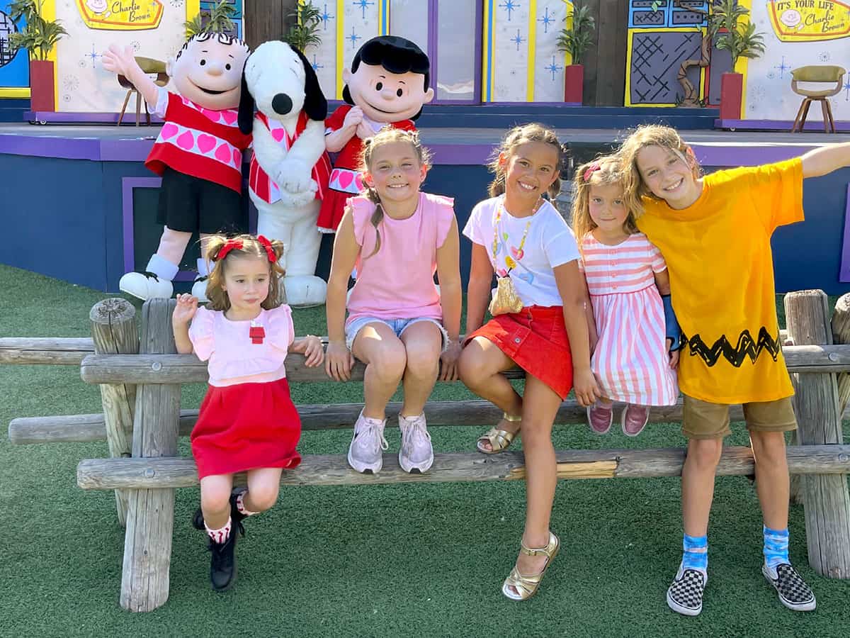 Knott's Valentine Playdate with Sandy Toes & Popsicles - Popsicle Blog